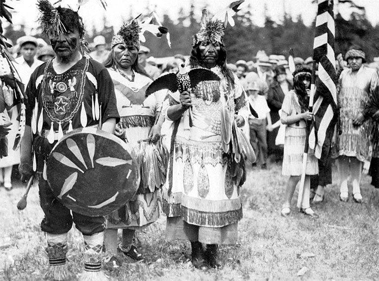 Ŧhe ₵oincidental Ðandy: Tribal Headdresses From Around The World ~ Part IX